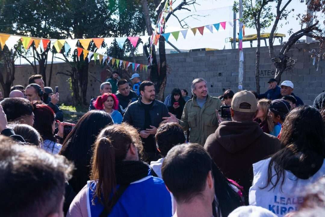 Máximo Kirchner junto a Emmanuel Santalla en Avellaneda: "Esto es lo ...
